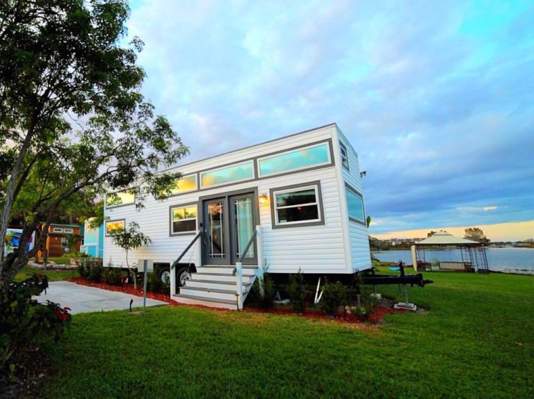 Tiny House Expedition - 5 Exterior Color Schemes For Your Tiny House