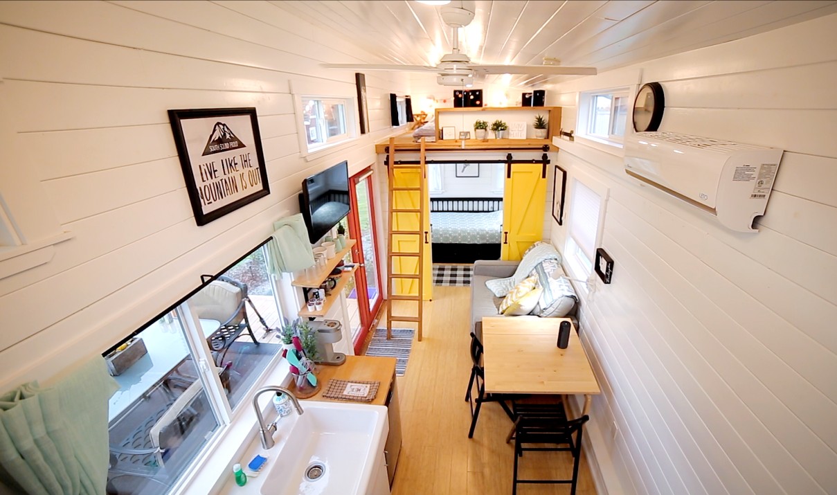 Tiny House Expedition - Airbnb Tiny House with Alpacas Supports Farm
