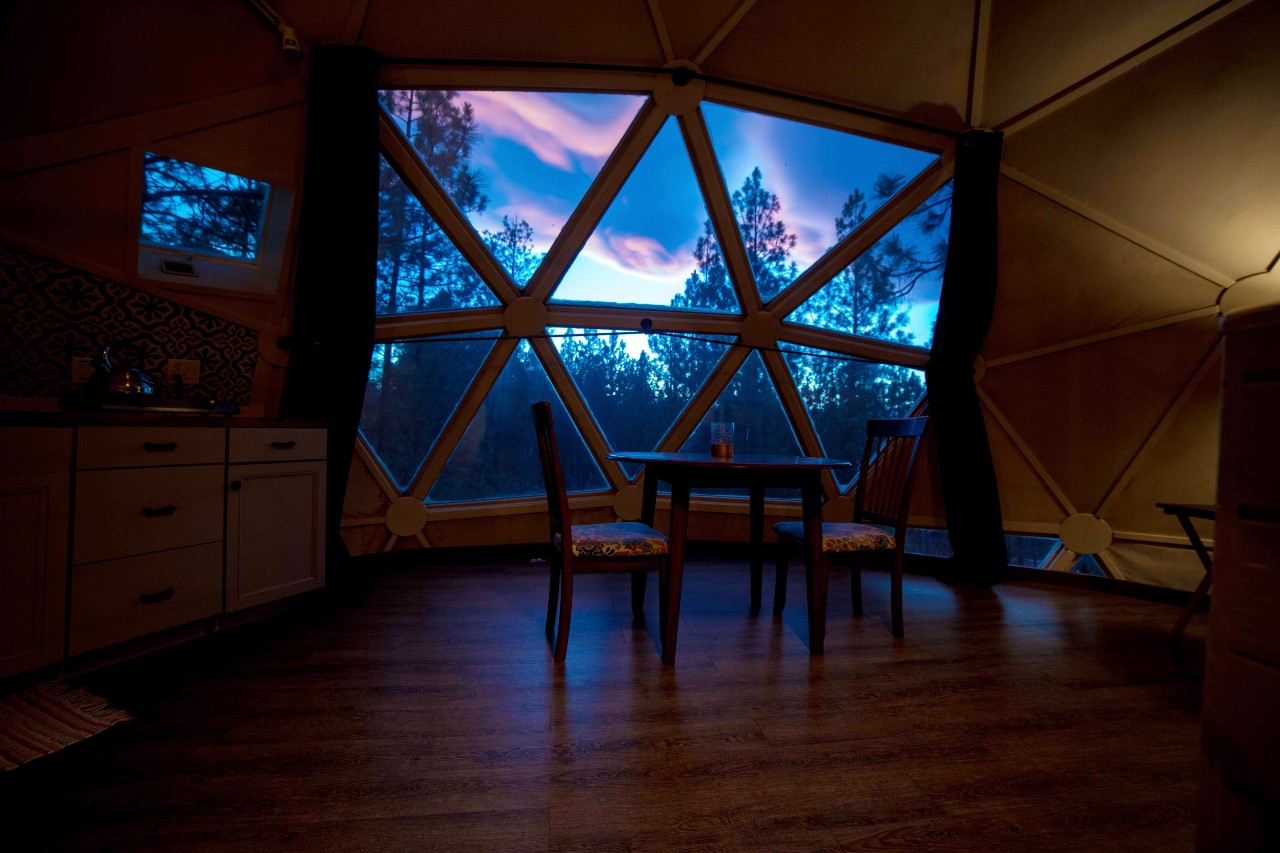 Tiny House Expedition - Magical Renovated Geodesic Dome Home