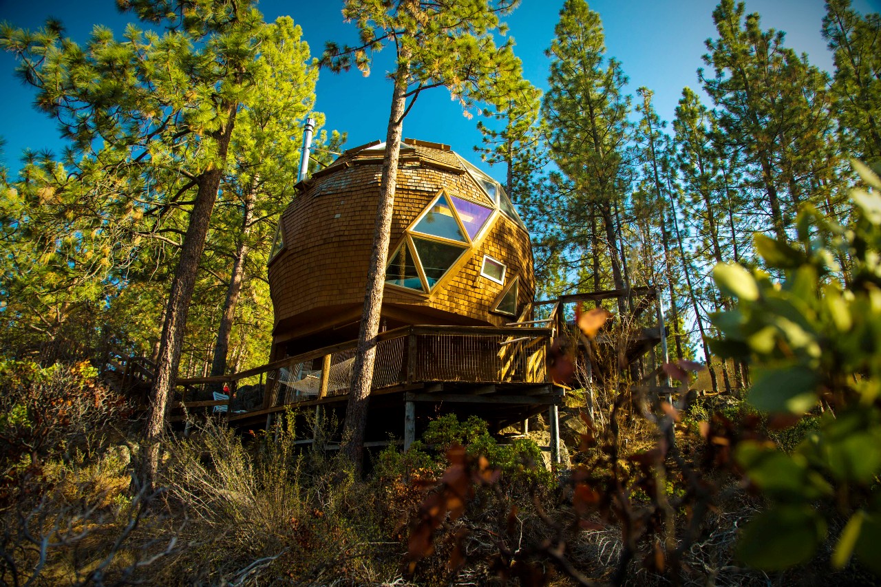 Tiny House Expedition - Magical Renovated Geodesic Dome Home