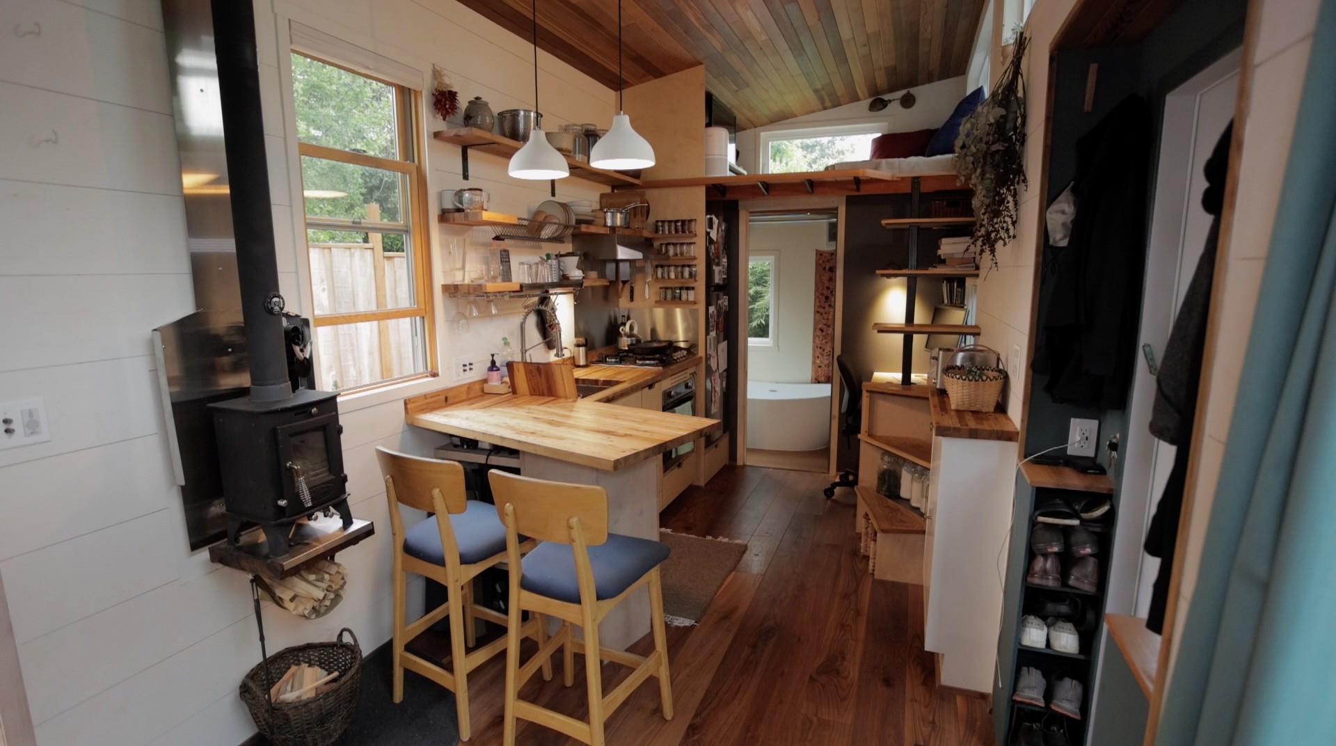 Tiny House Expedition - Tiny House Storage Solutions: 7 Ideas to Make ...