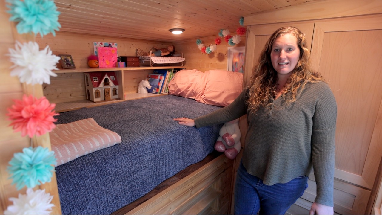 Tiny House Expedition - Family of 4 in 3-Bedroom Tiny House