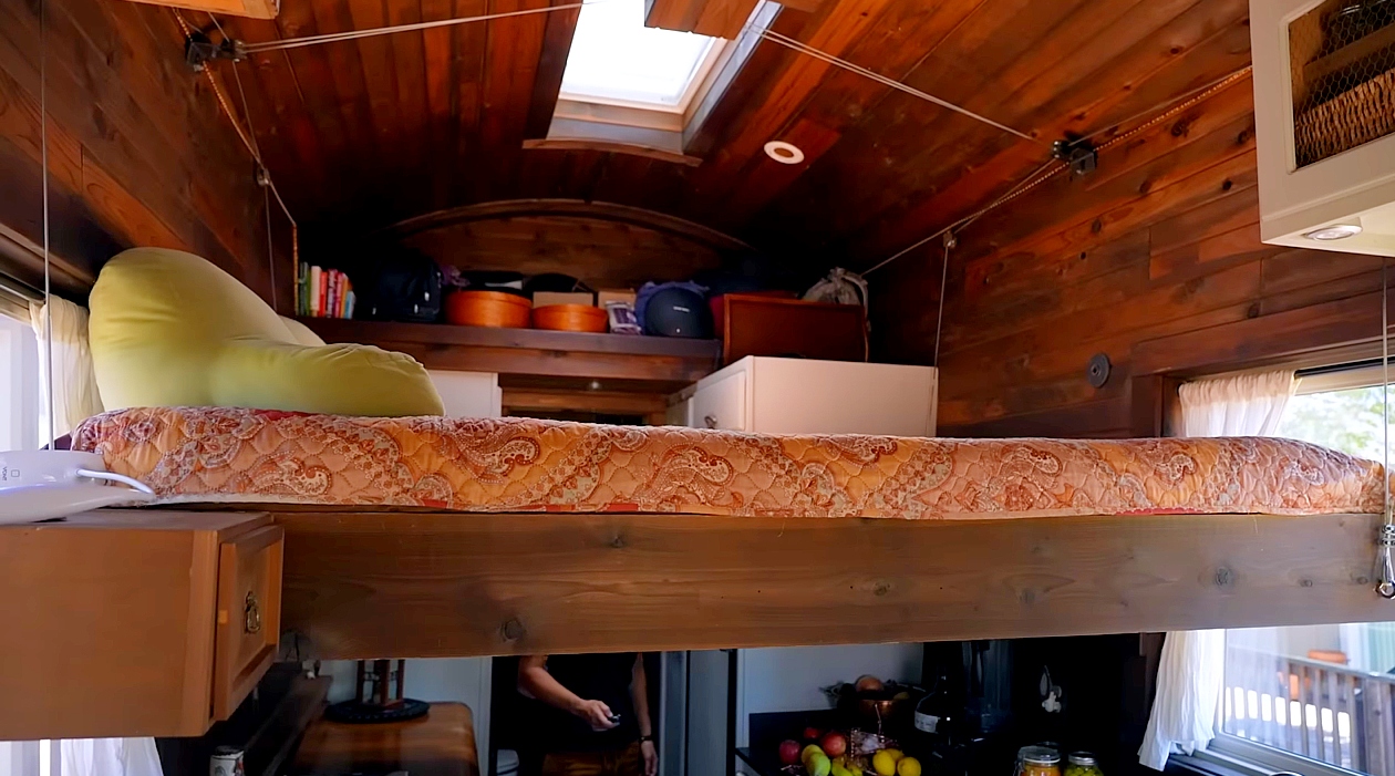 Tiny House Expedition - Artist Nomads' Vintage-Style Tiny House