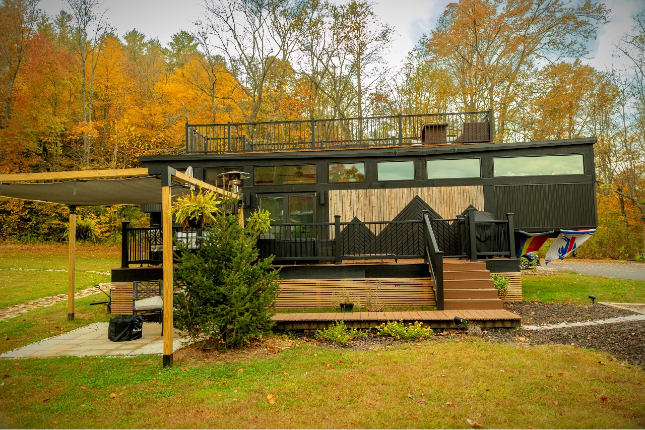 Tiny House Expedition - Tips for Creating a Tiny House Outdoor Living Space