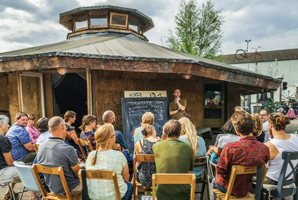 Self Sufficient Off-Grid Workshop - Tiny House Expedition