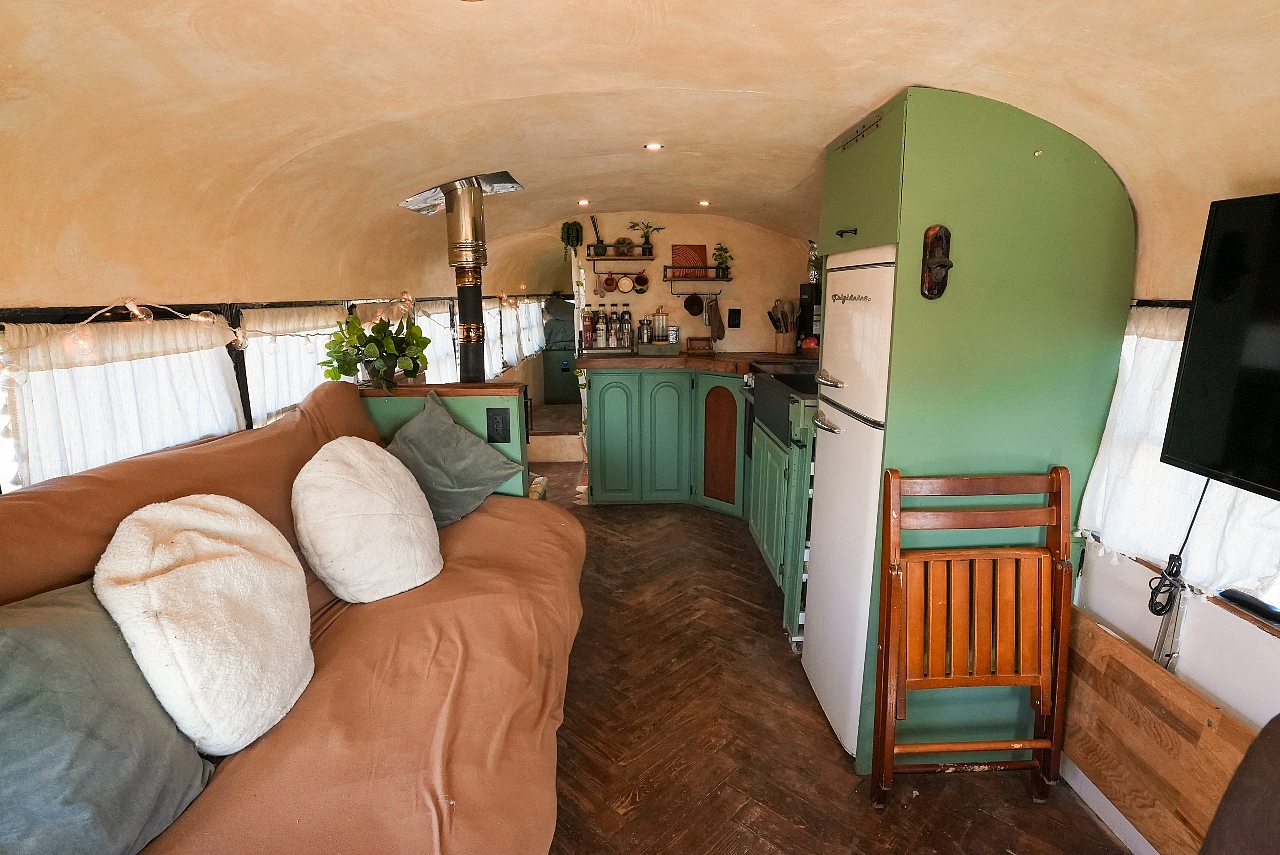 Tiny House Expedition - Couple builds Adobe-style Tiny Home Skoolie